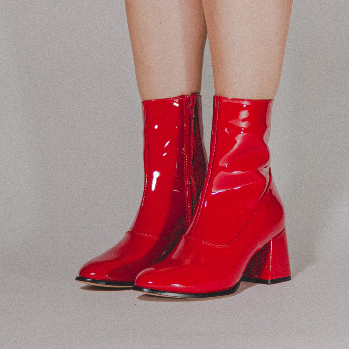 Botas Botines nueve aguas color rojo en piel charol para dama Cherry ...
